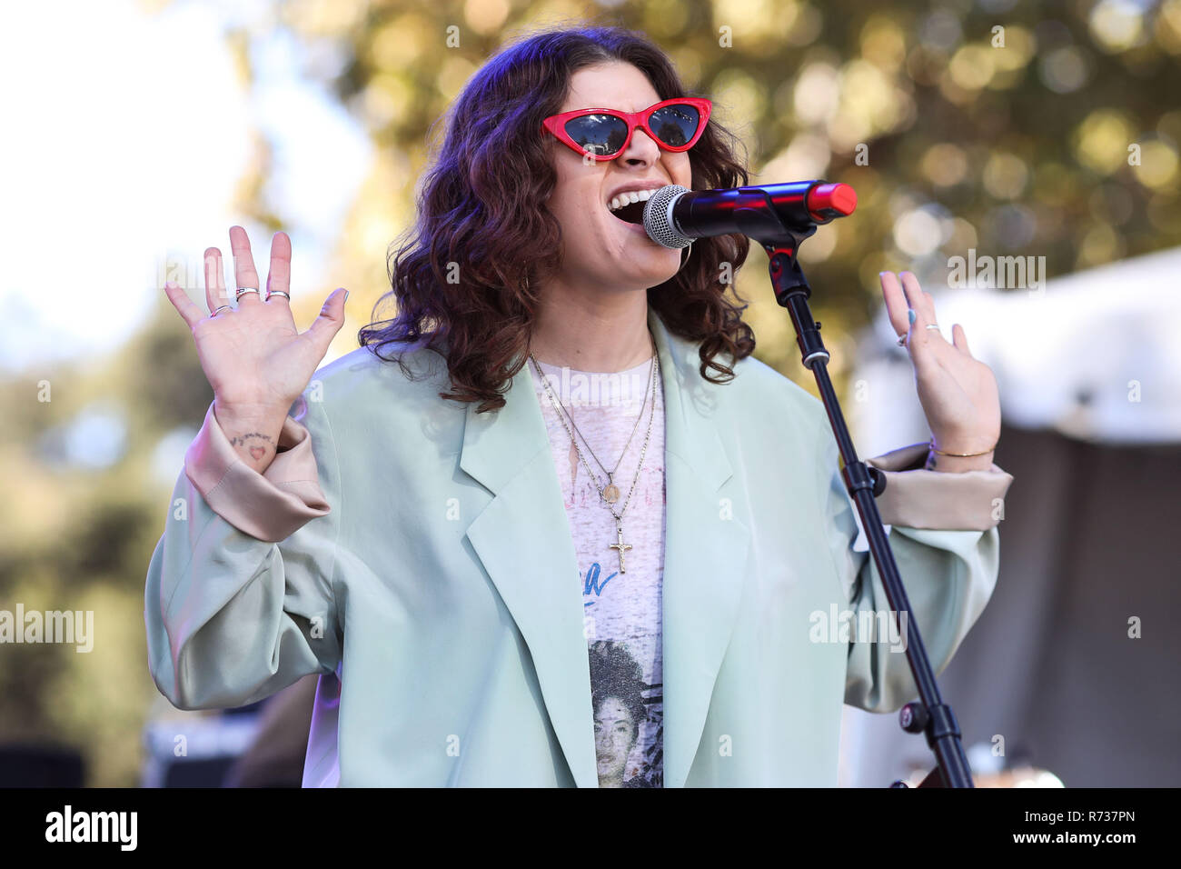 Cosentino singer hi-res stock photography and images - Alamy