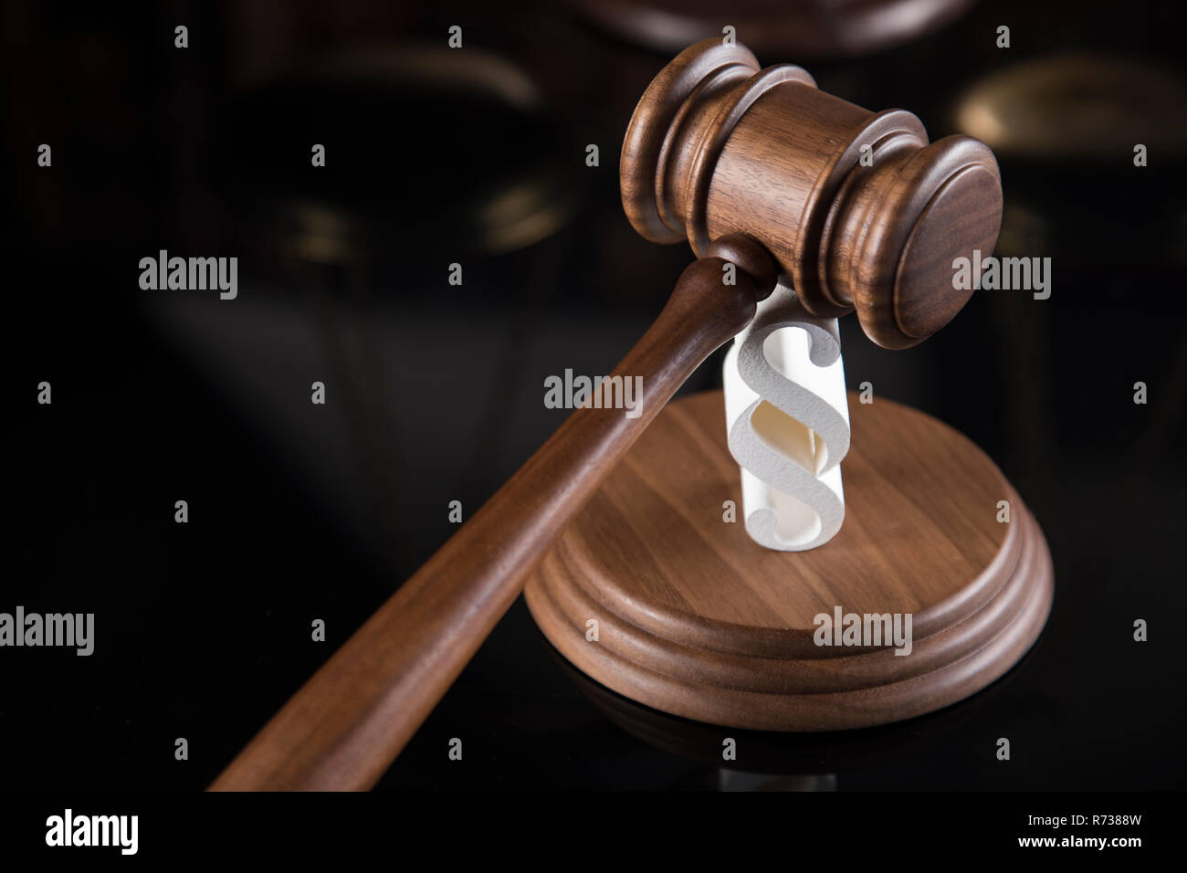 Mallet, Law, legal code and scales of justice concept and paragraph ...