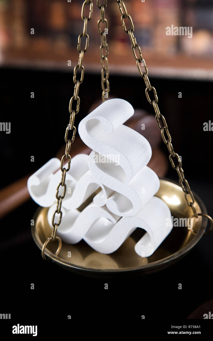 Paragraph, legal code and scales Stock Photo - Alamy