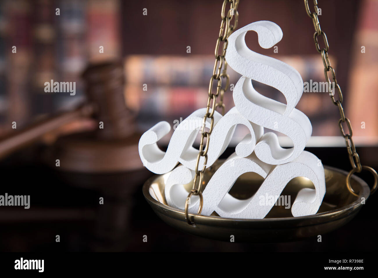 Paragraph, legal code and scales Stock Photo - Alamy