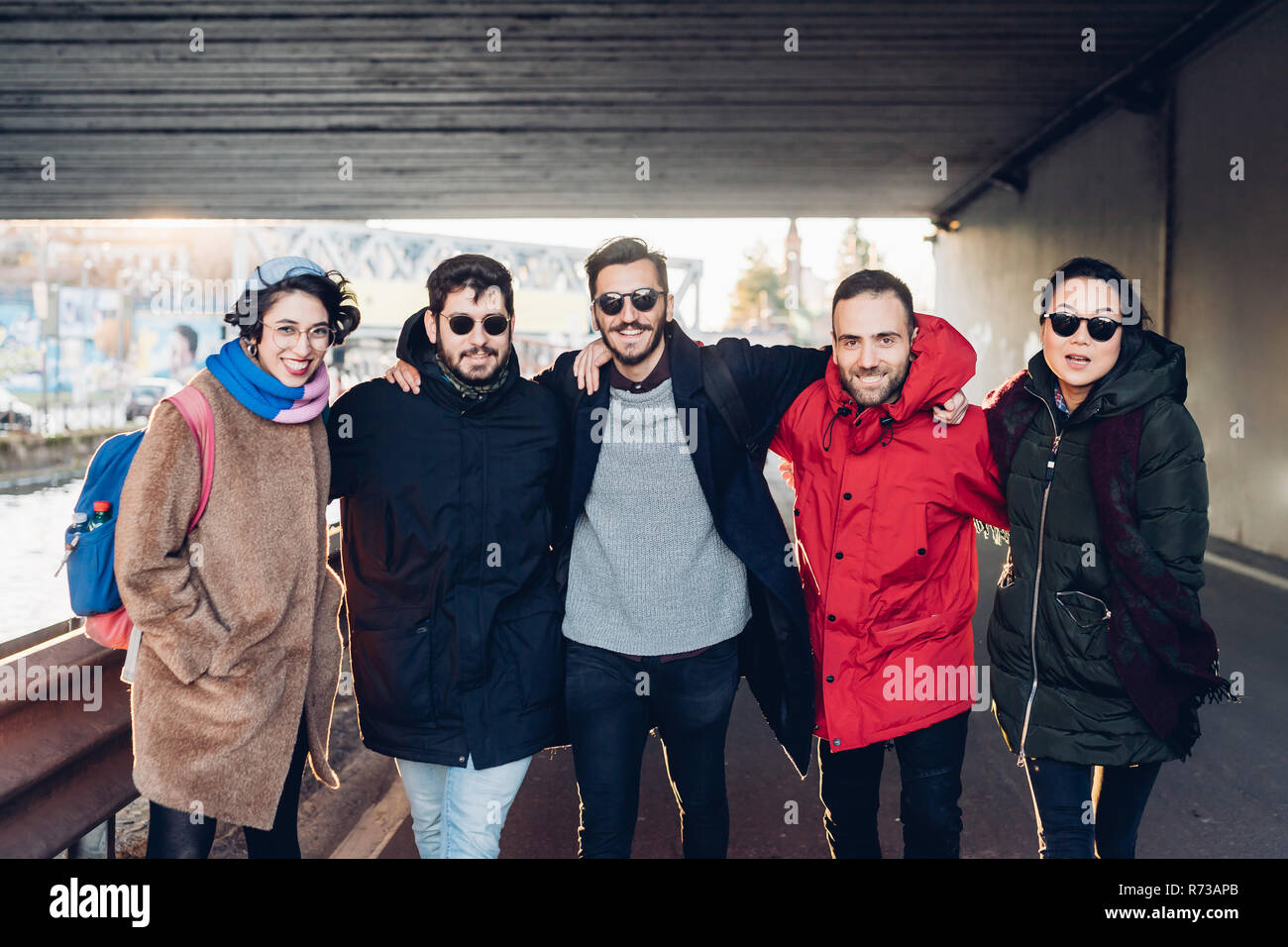 Friends on city break, Milan, Italy Stock Photo - Alamy