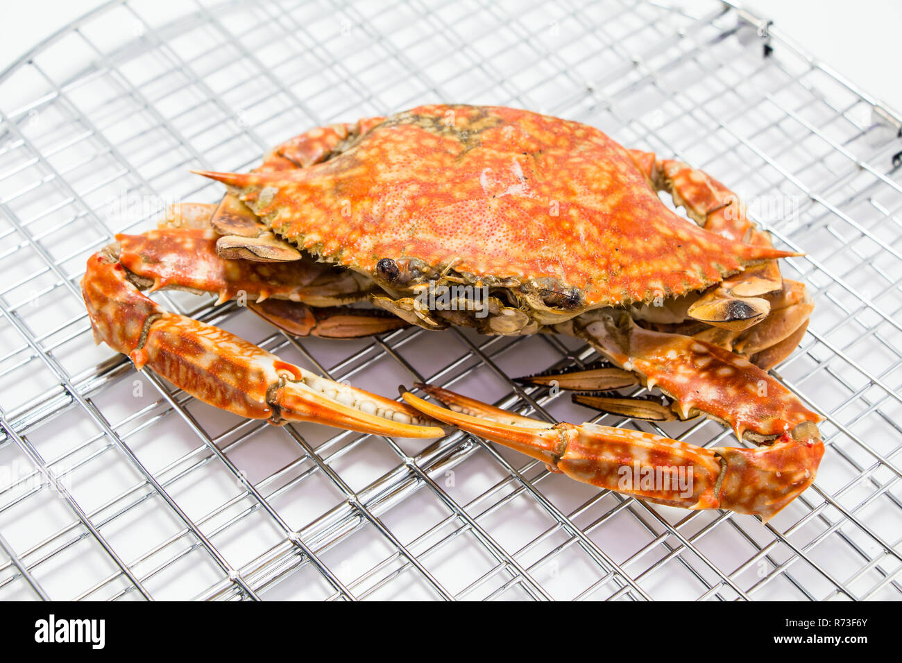 grilled crabs on grill. Grill buffet restaurant Stock Photo - Alamy