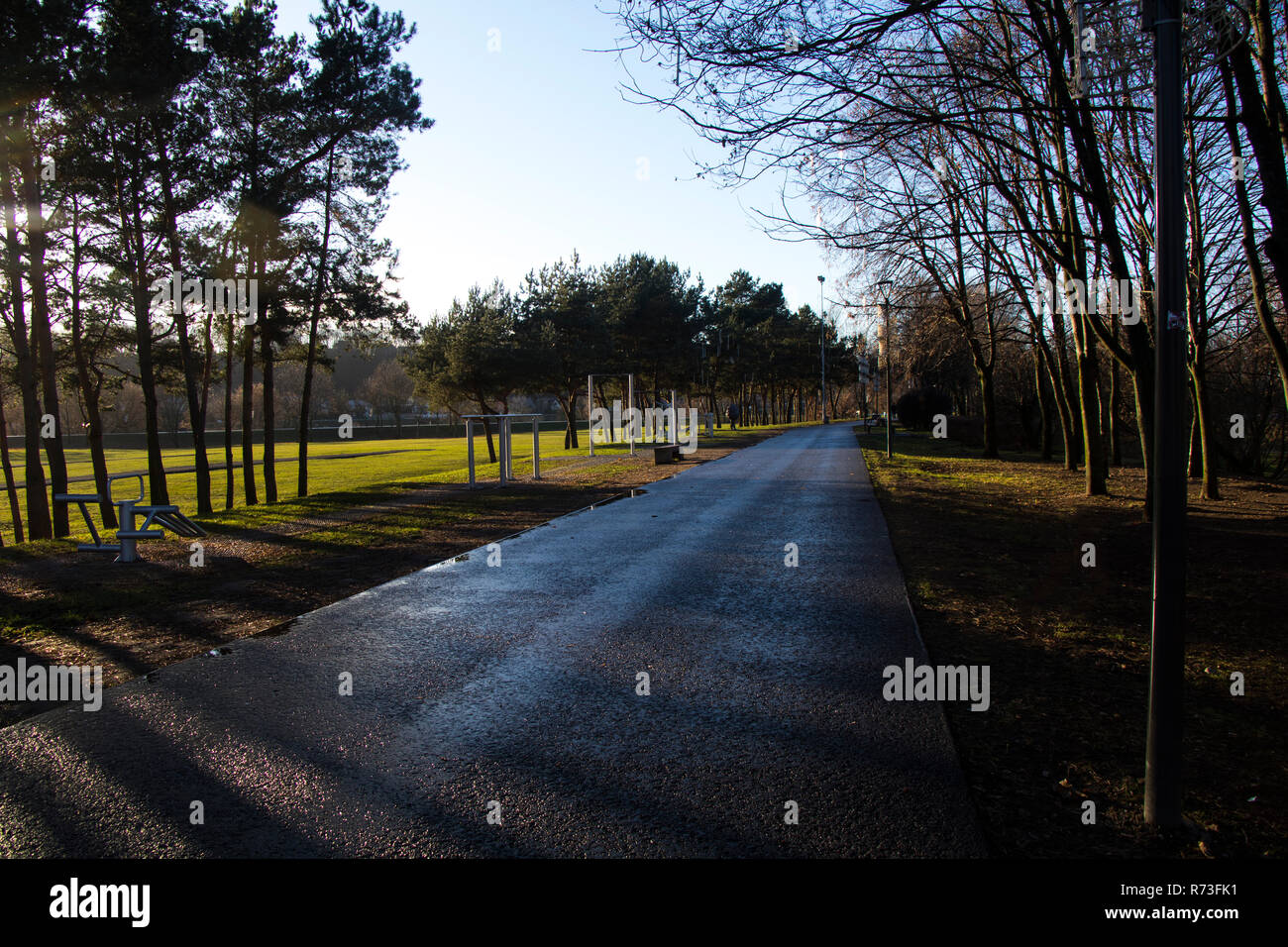 Day without sun hi-res stock photography and images - Alamy