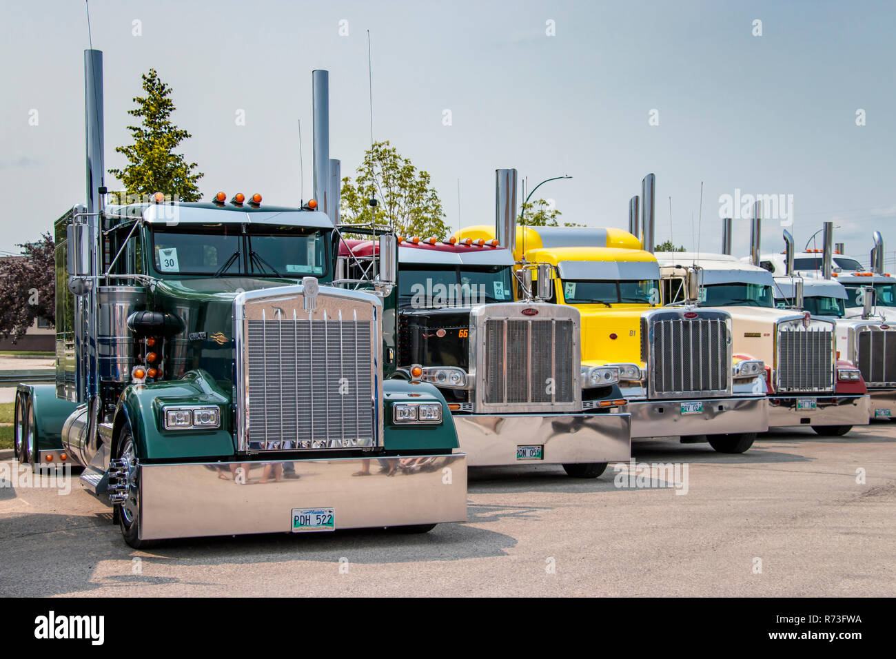 Big rigs hi-res stock photography and images - Alamy