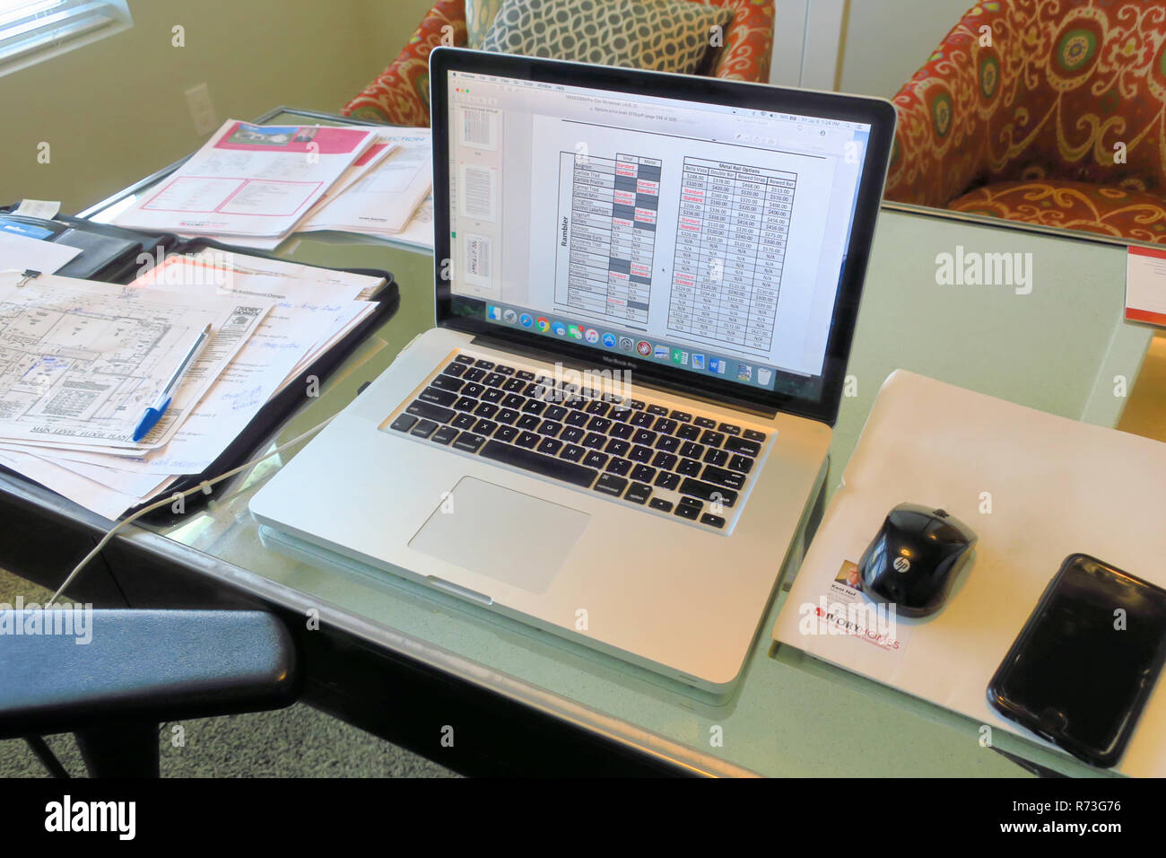 Hp laptop isolated hi-res stock photography and images - Alamy