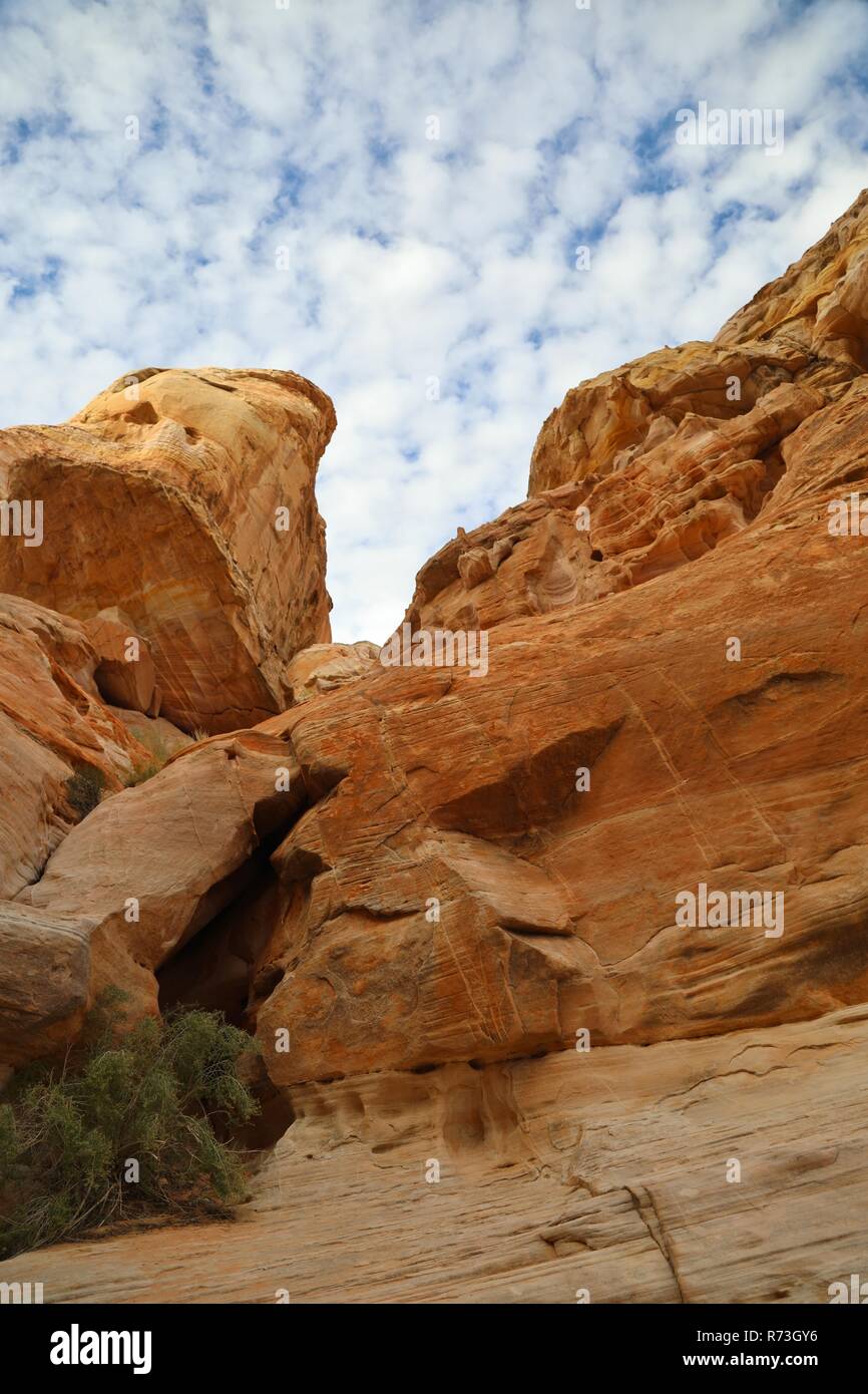 Aztec Sandstone rocks Stock Photo - Alamy