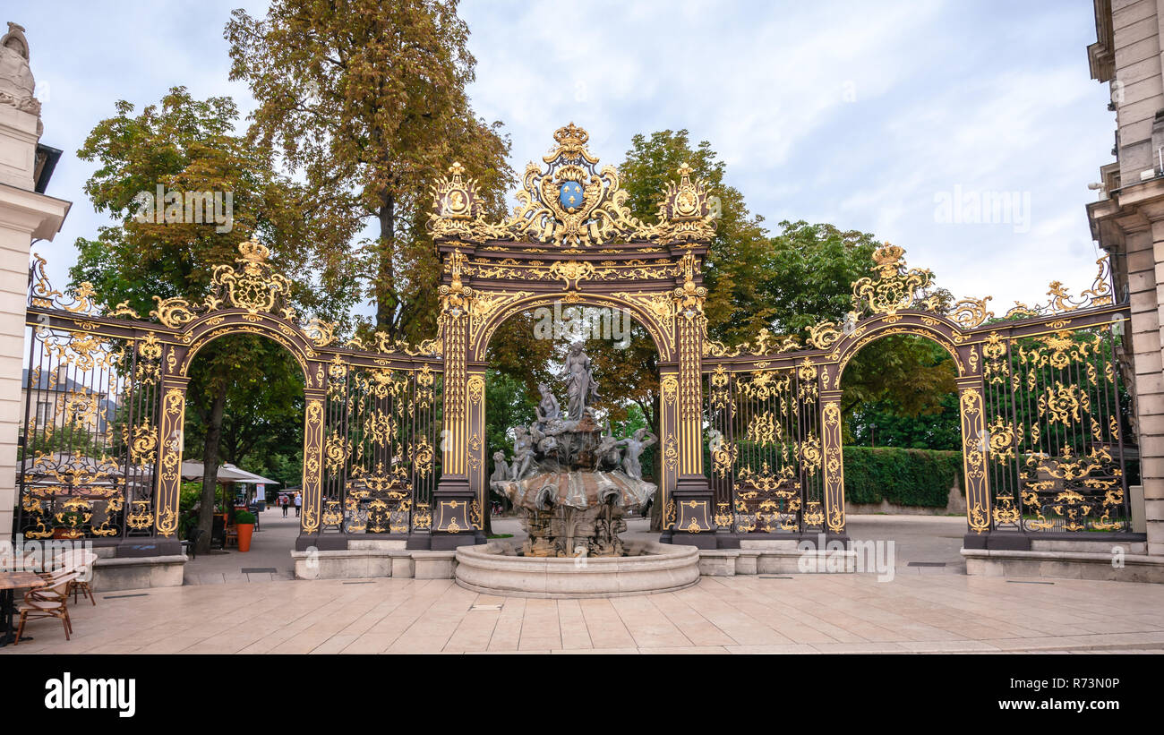 Eighteenth century iron gate hi-res stock photography and images - Alamy