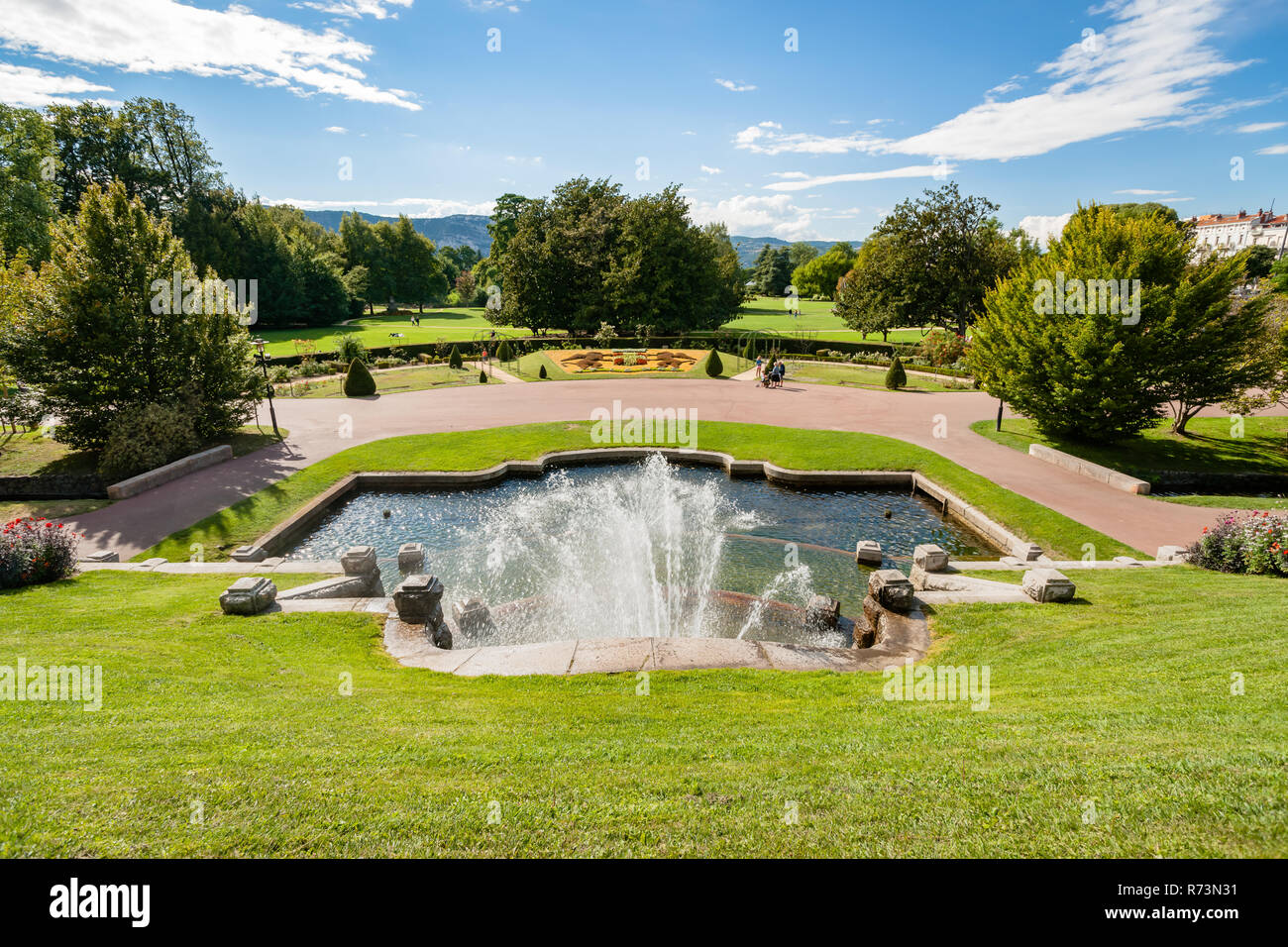 Beautiful parks hi-res stock photography and images - Alamy