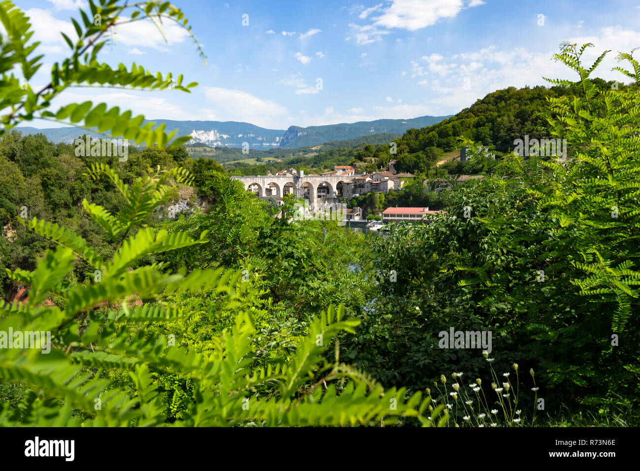 Small mountain villages hi-res stock photography and images - Alamy