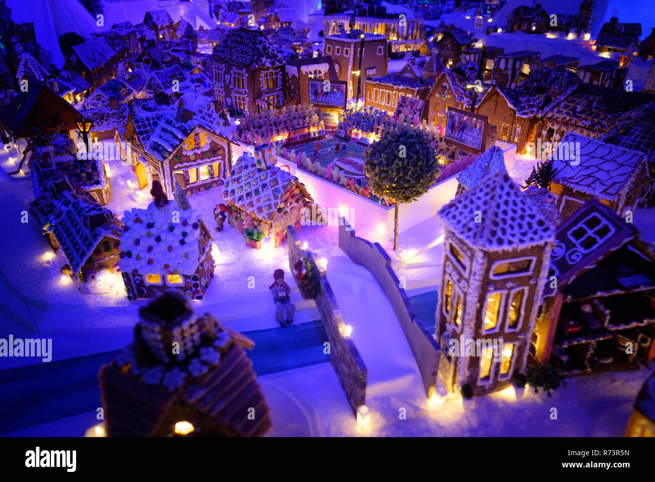 Gingerbread City, Pepperkaker Bien Bergen, christmass atmosphere over ...
