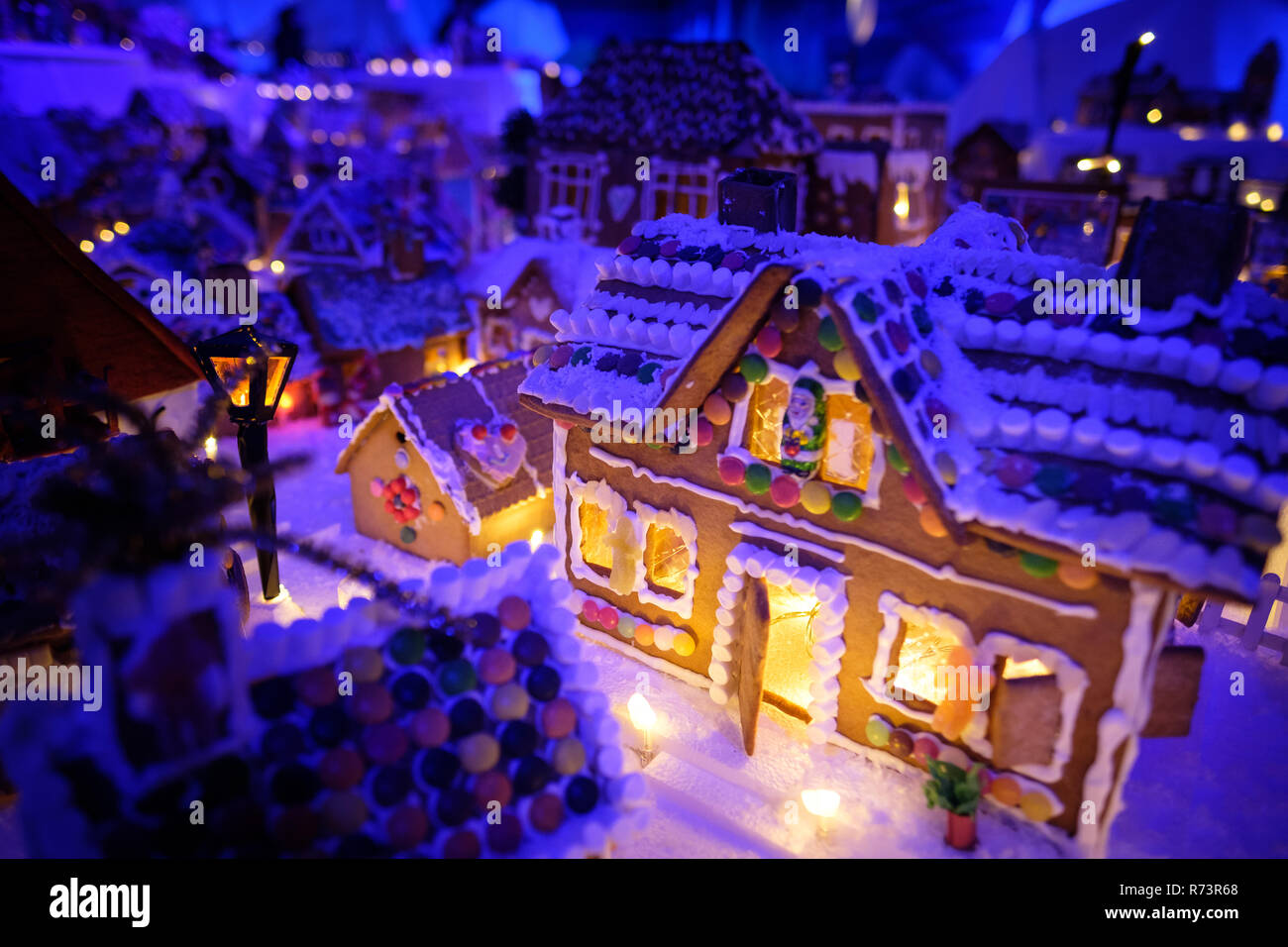 Gingerbread City, Pepperkaker Bien Bergen, christmass atmosphere over ...