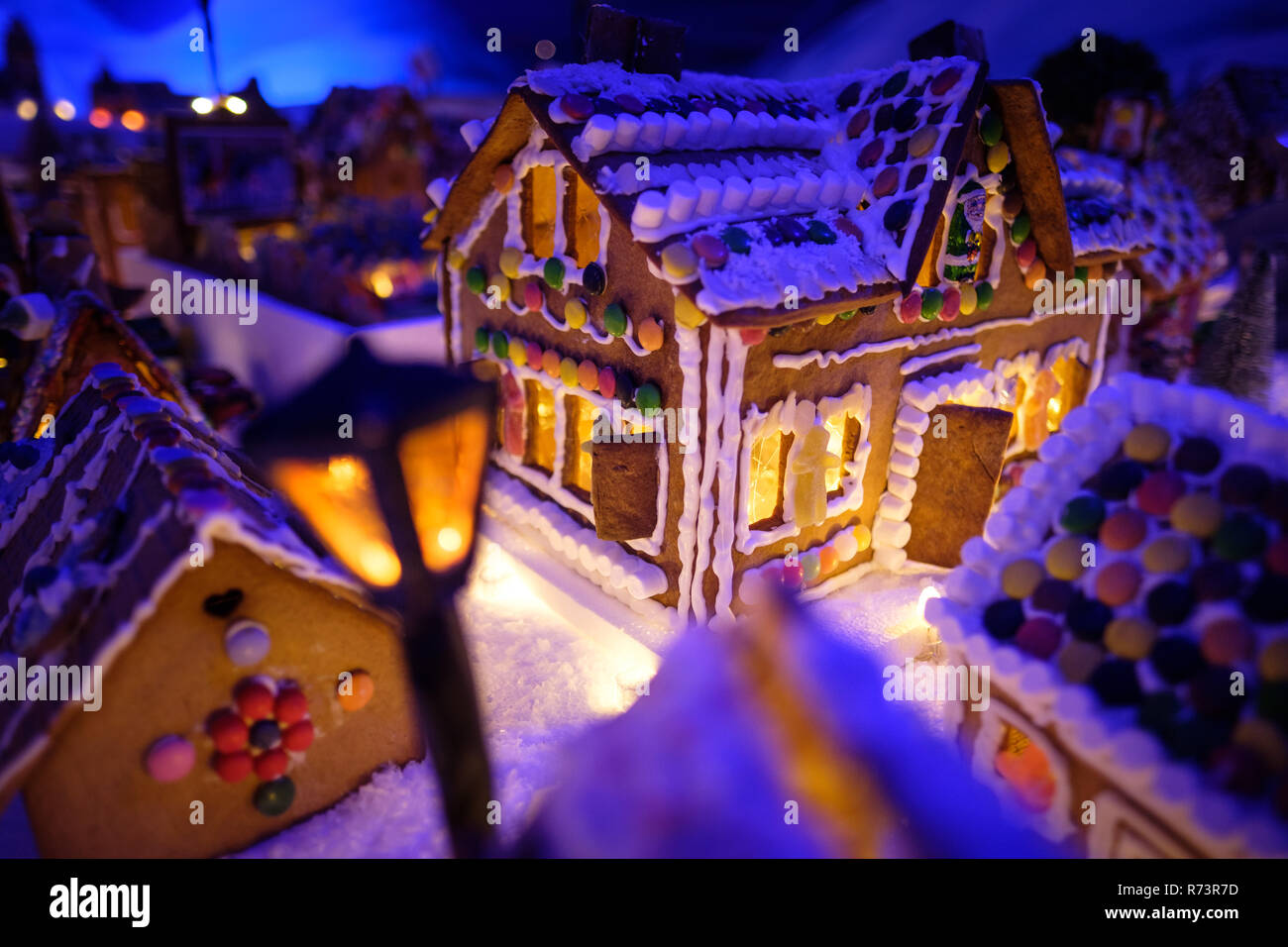 Gingerbread City, Pepperkaker Bien Bergen, christmass atmosphere over ...