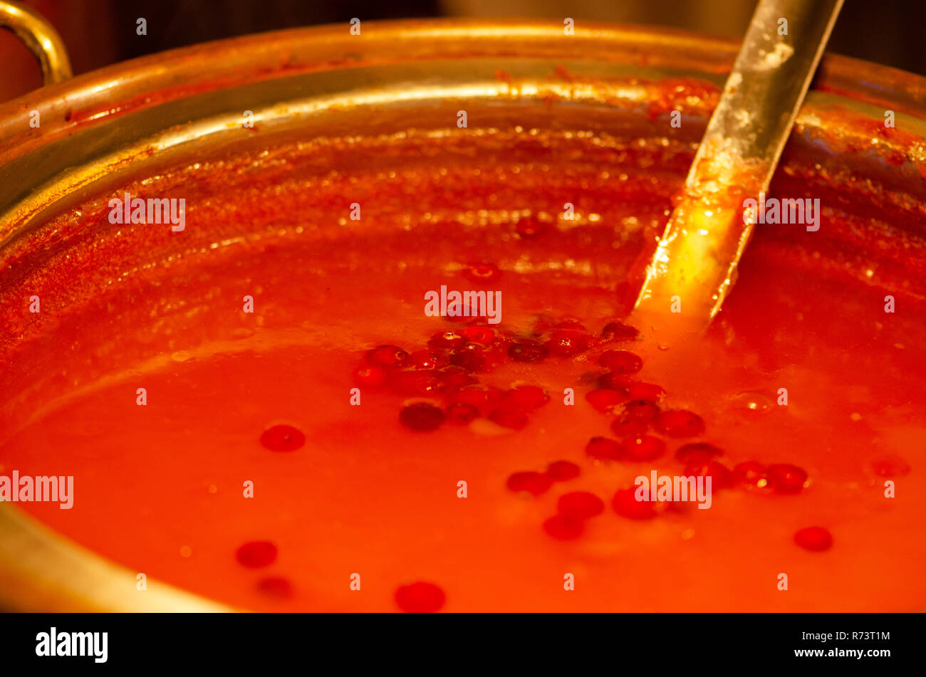 Hot pot family hi-res stock photography and images - Alamy