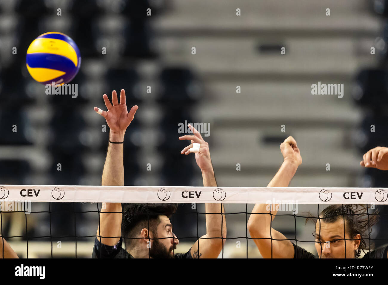 Volleyball hands hi-res stock photography and images - Alamy