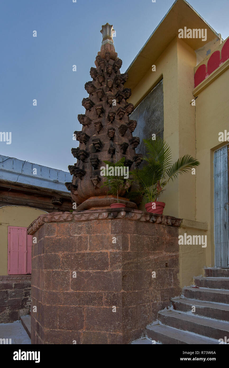 11-May-2013-Dip Mandap(lamp stand) KALIKA MATA MANDIR-PAWAR FAMILY'S ...