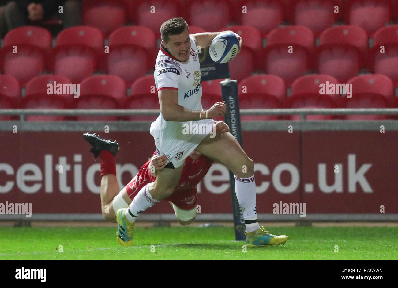 Pool four match parc y scarlets hi-res stock photography and images - Alamy