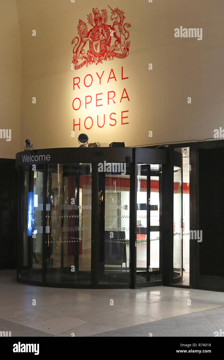 The royal opera house in london hi-res stock photography and images - Alamy