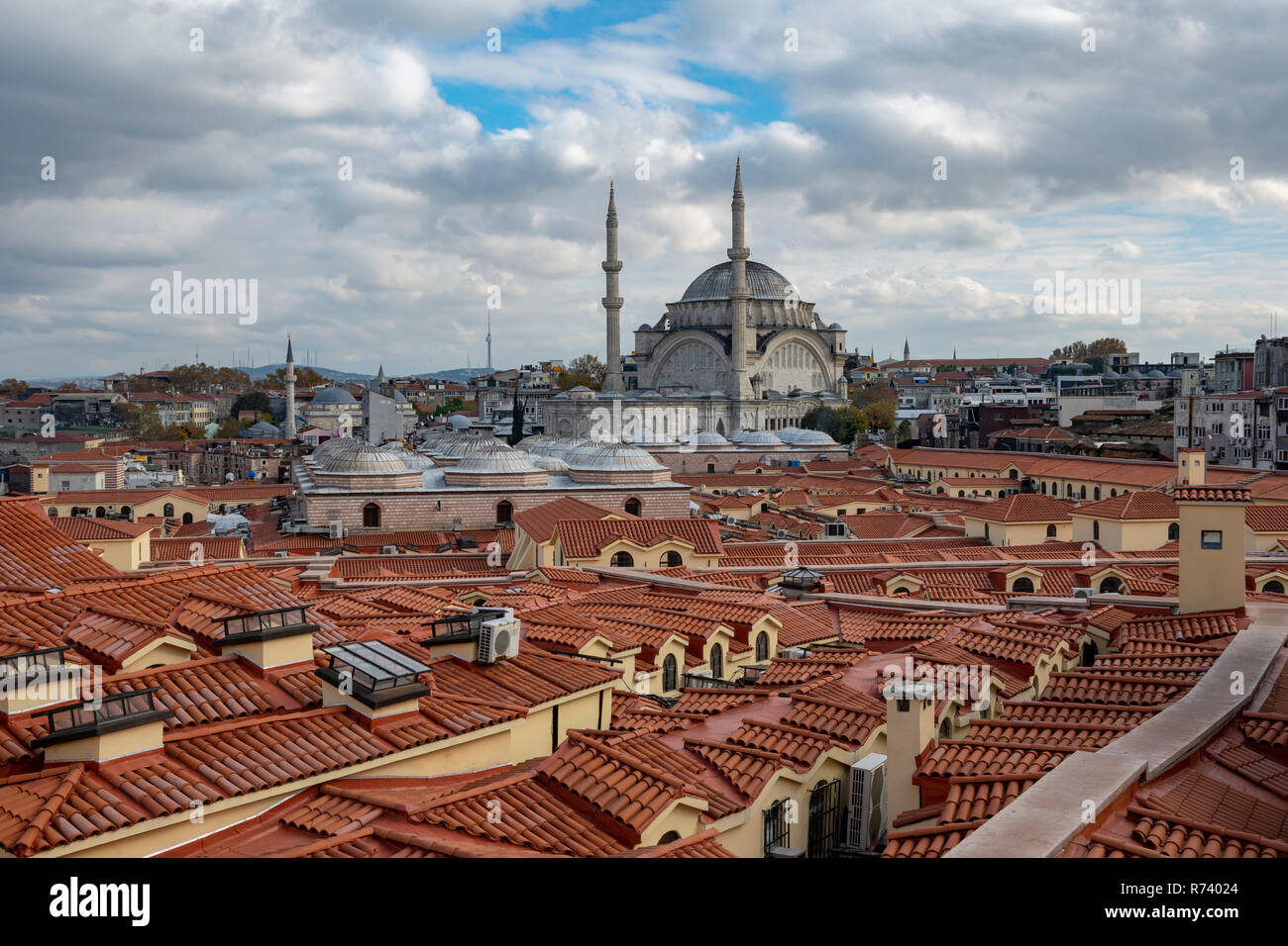 Grand bazaar istanbul hi-res stock photography and images - Alamy