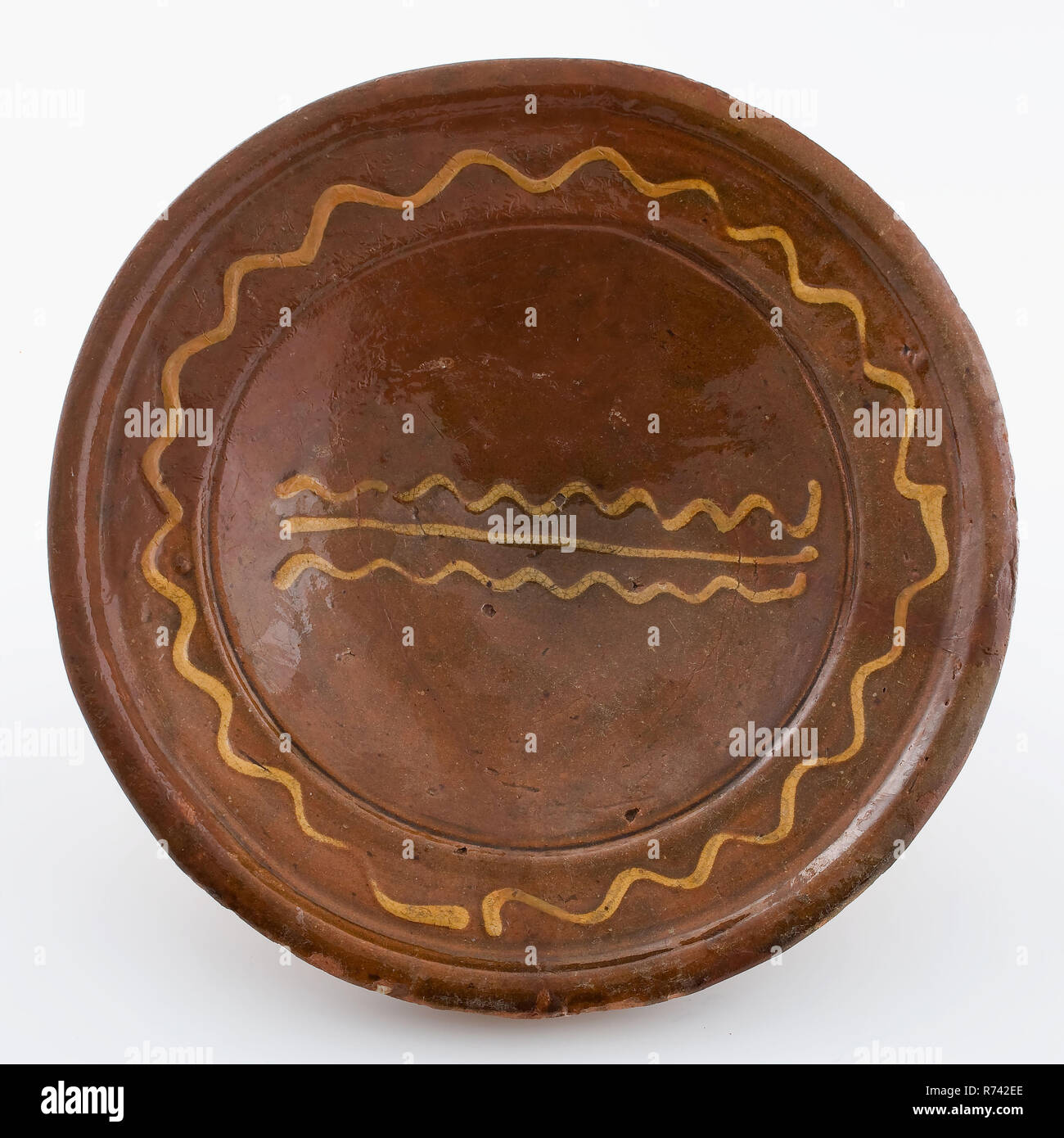 Straight upstanding wall hi-res stock photography and images - Alamy