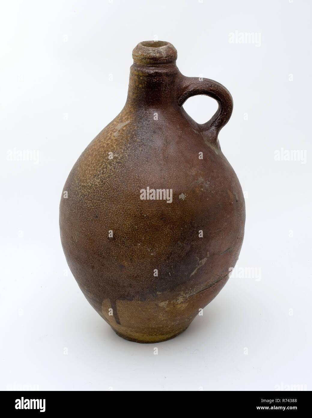 Deducting traces hi-res stock photography and images - Alamy