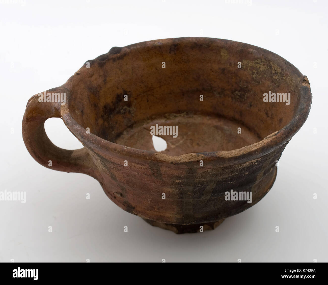 Earthenware pap bowl, red shard, internally glazed, snapped bandoor at ...