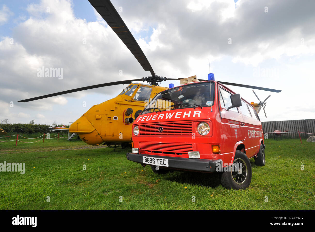 Feuerwehr bus hi-res stock photography and images - Alamy