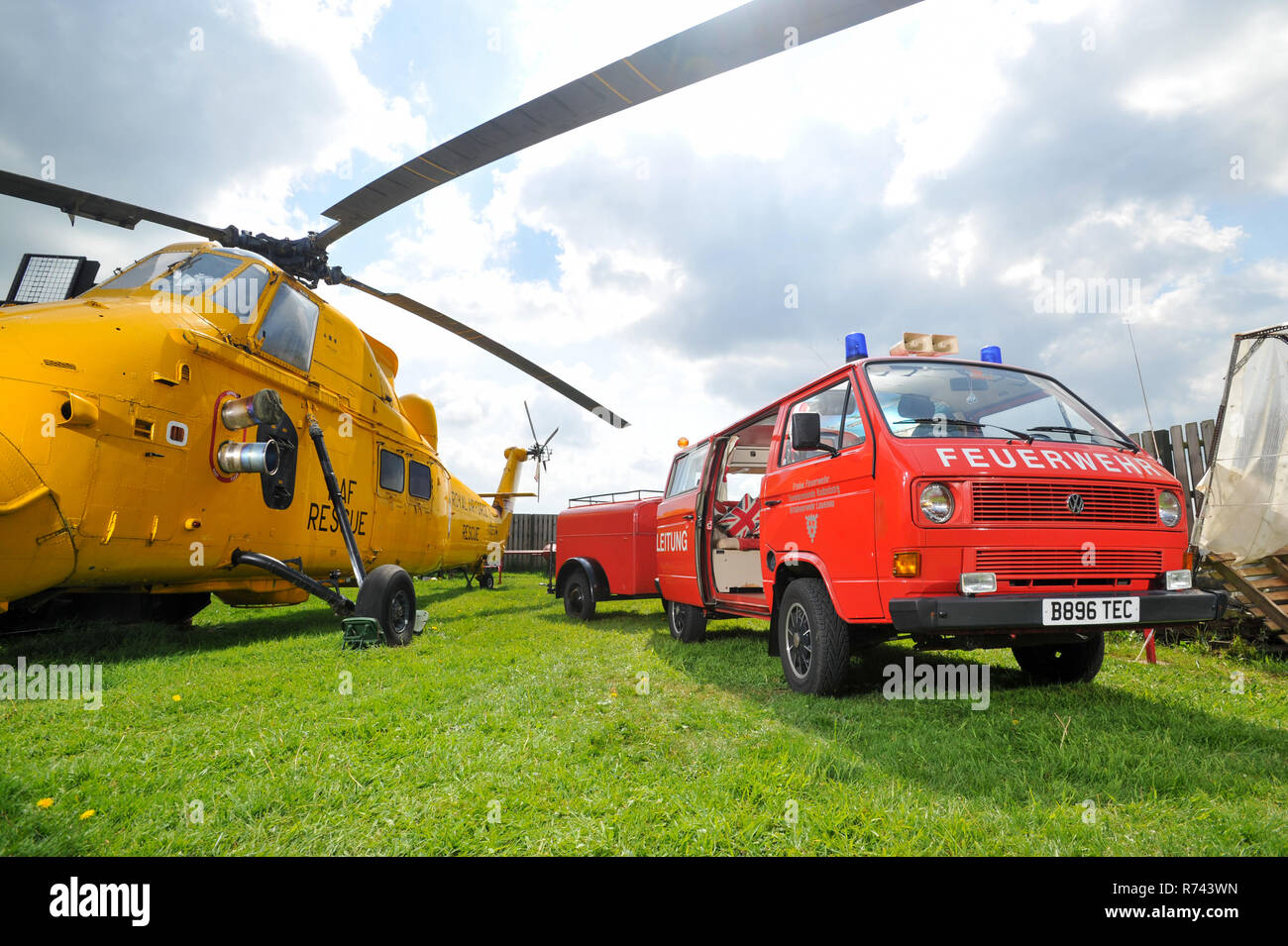 Feuerwehr bus hi-res stock photography and images - Alamy