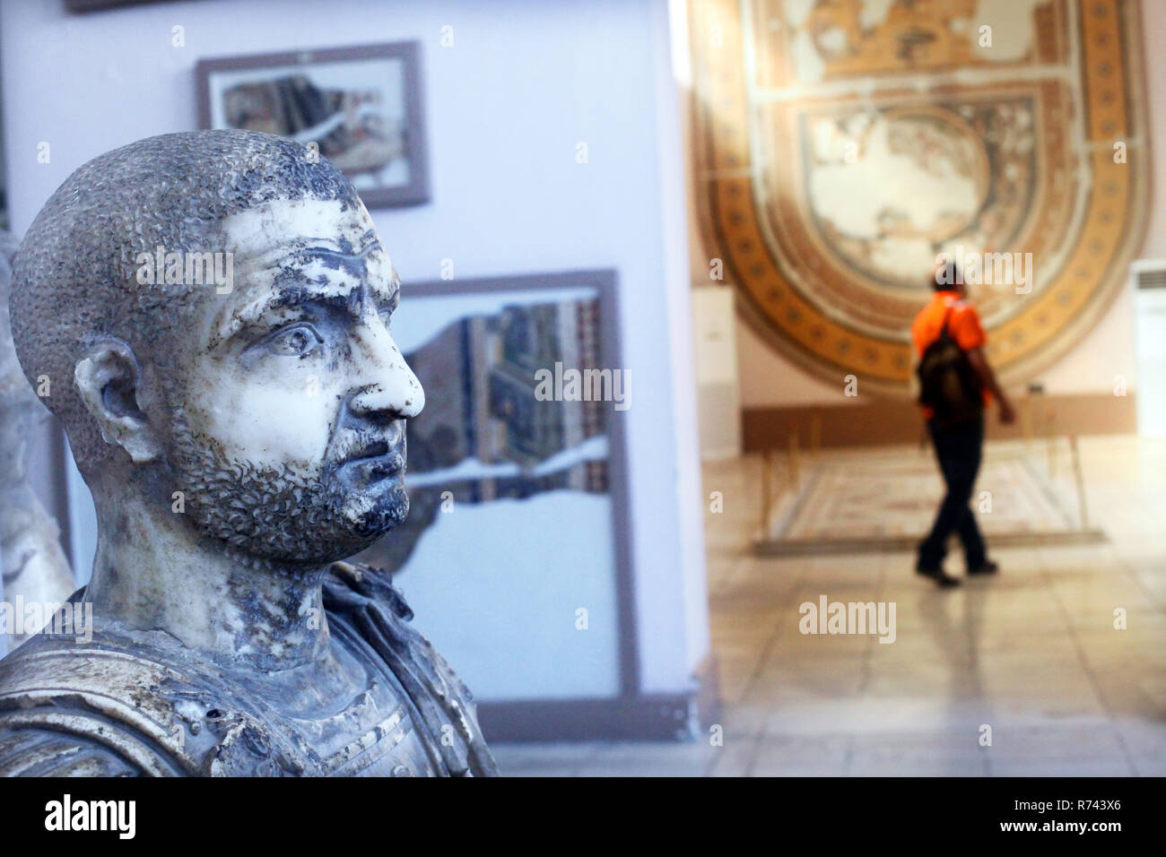 Sculpture of Roman Emperor Trebonianus Gallus at Hatay Archeology ...