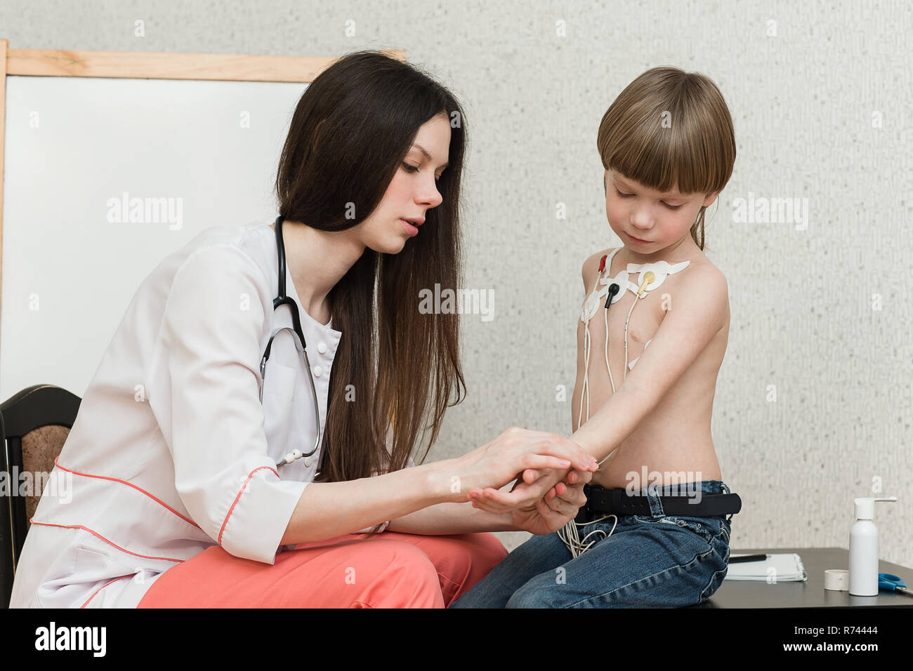 Cardiogram of heart of the boy, holter Stock Photo - Alamy