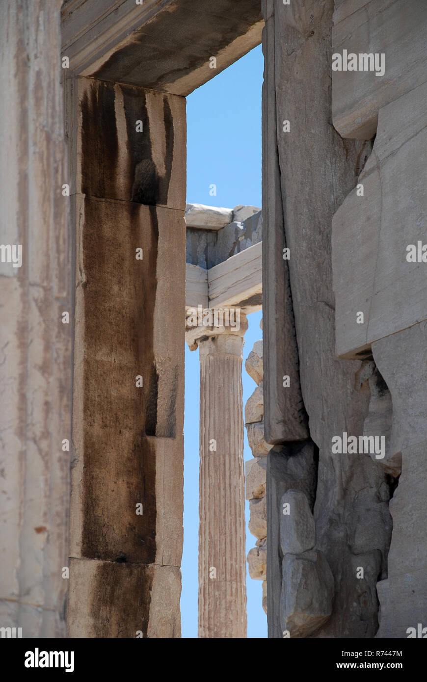 Peripteral temple hi-res stock photography and images - Alamy