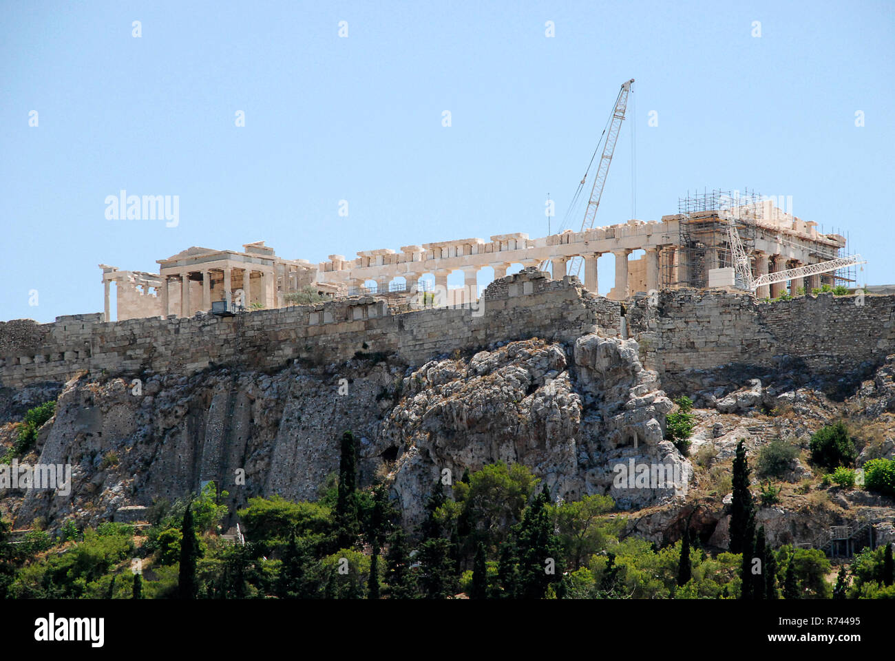 Side view of parthenon hi-res stock photography and images - Alamy