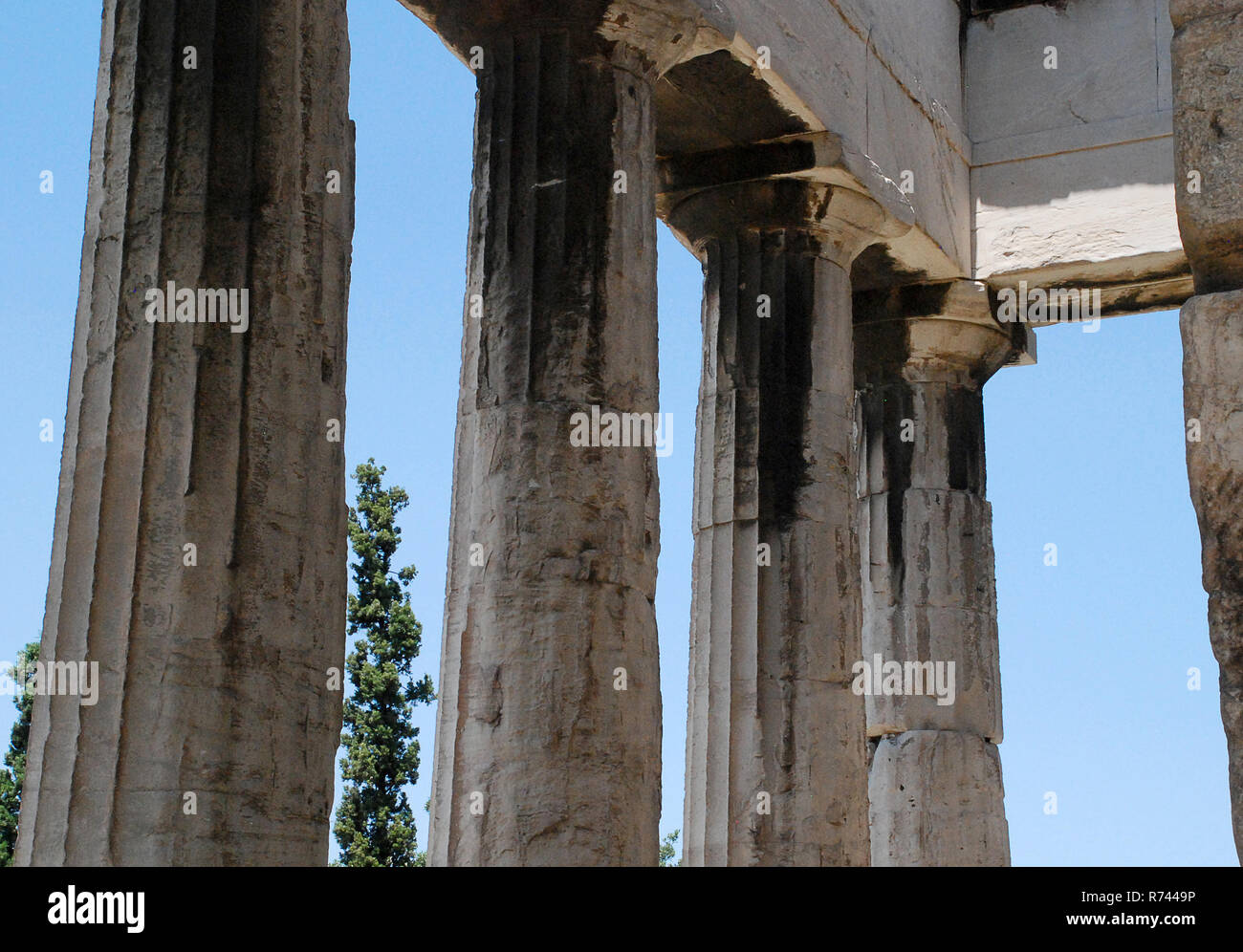 Peripteral temple hi-res stock photography and images - Alamy