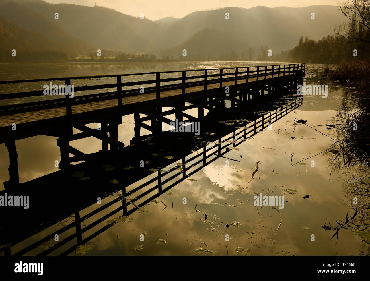 Italy Vicenza winter afternoon at Fimon lake Stock Photo - Alamy