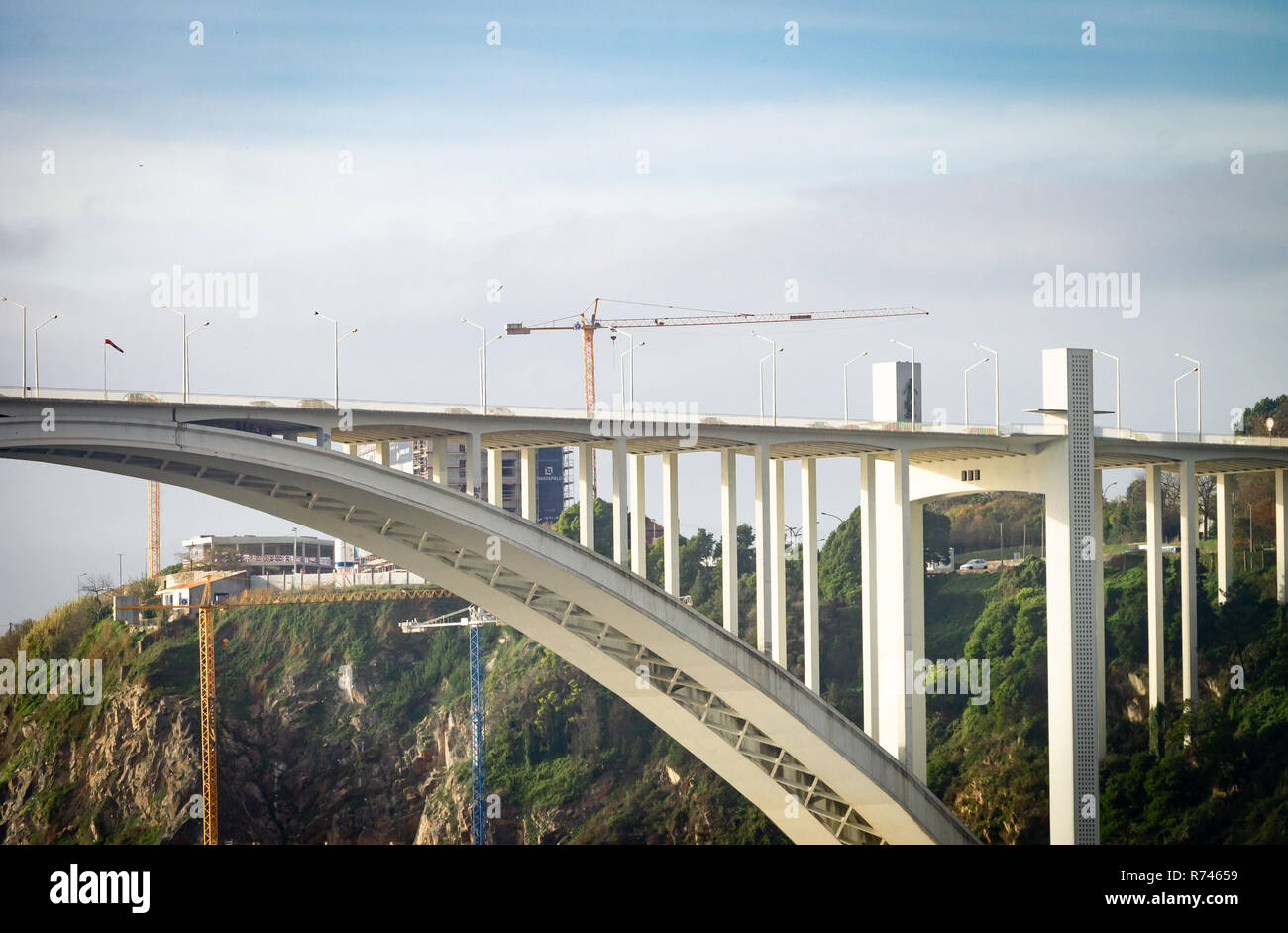 Porto bridge arrabida street hi-res stock photography and images - Alamy
