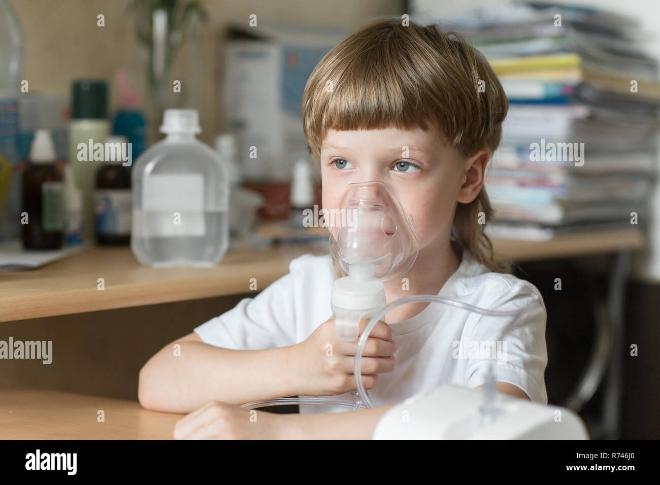 Child breath cold air hi-res stock photography and images - Alamy