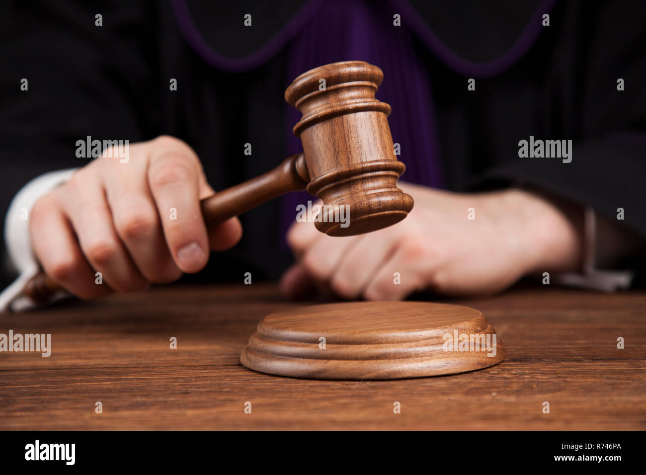 Courtroom, Judge, male judge in black mirror background Stock Photo - Alamy