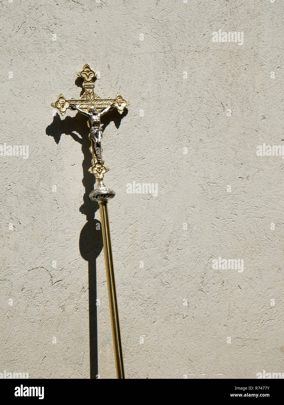 Processional cross hi-res stock photography and images - Alamy
