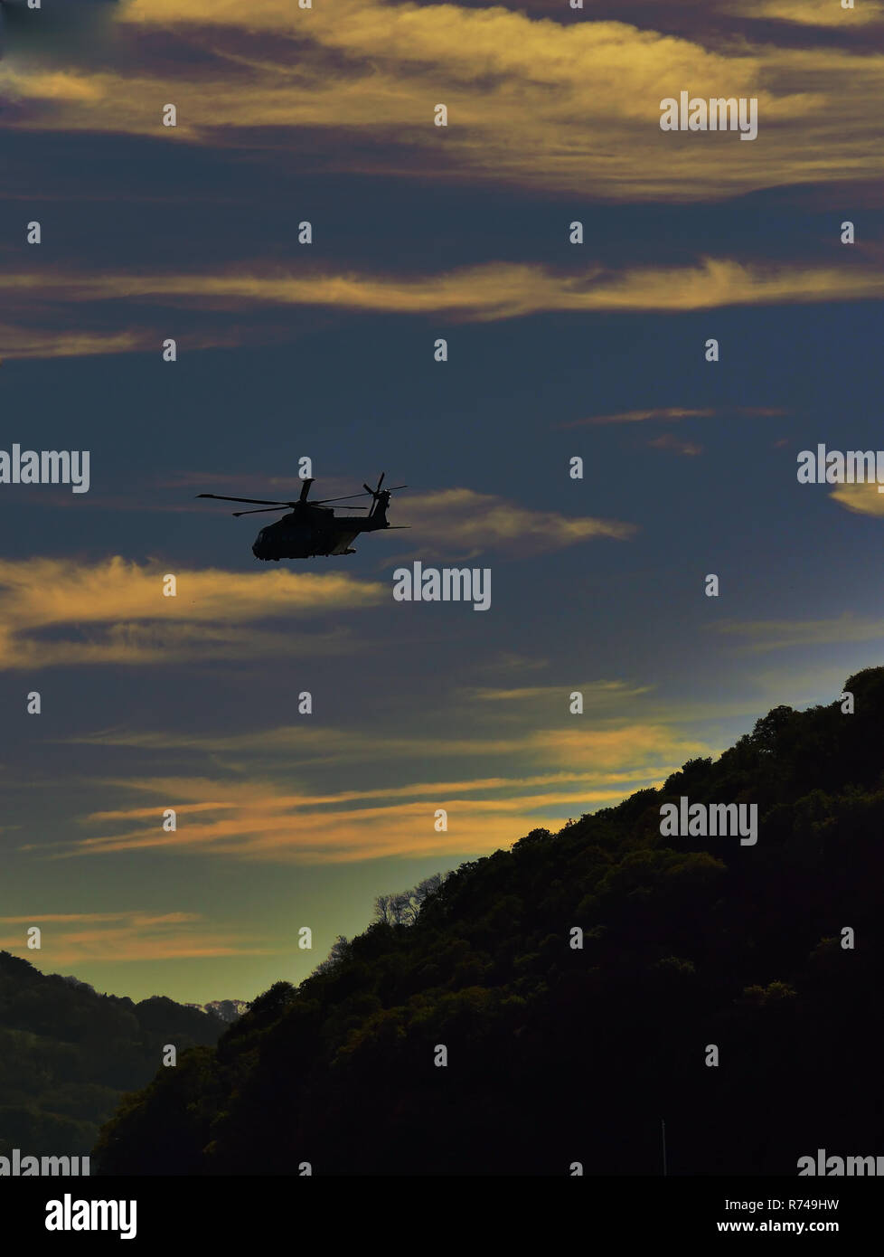 Airborne helicopter hi-res stock photography and images - Alamy