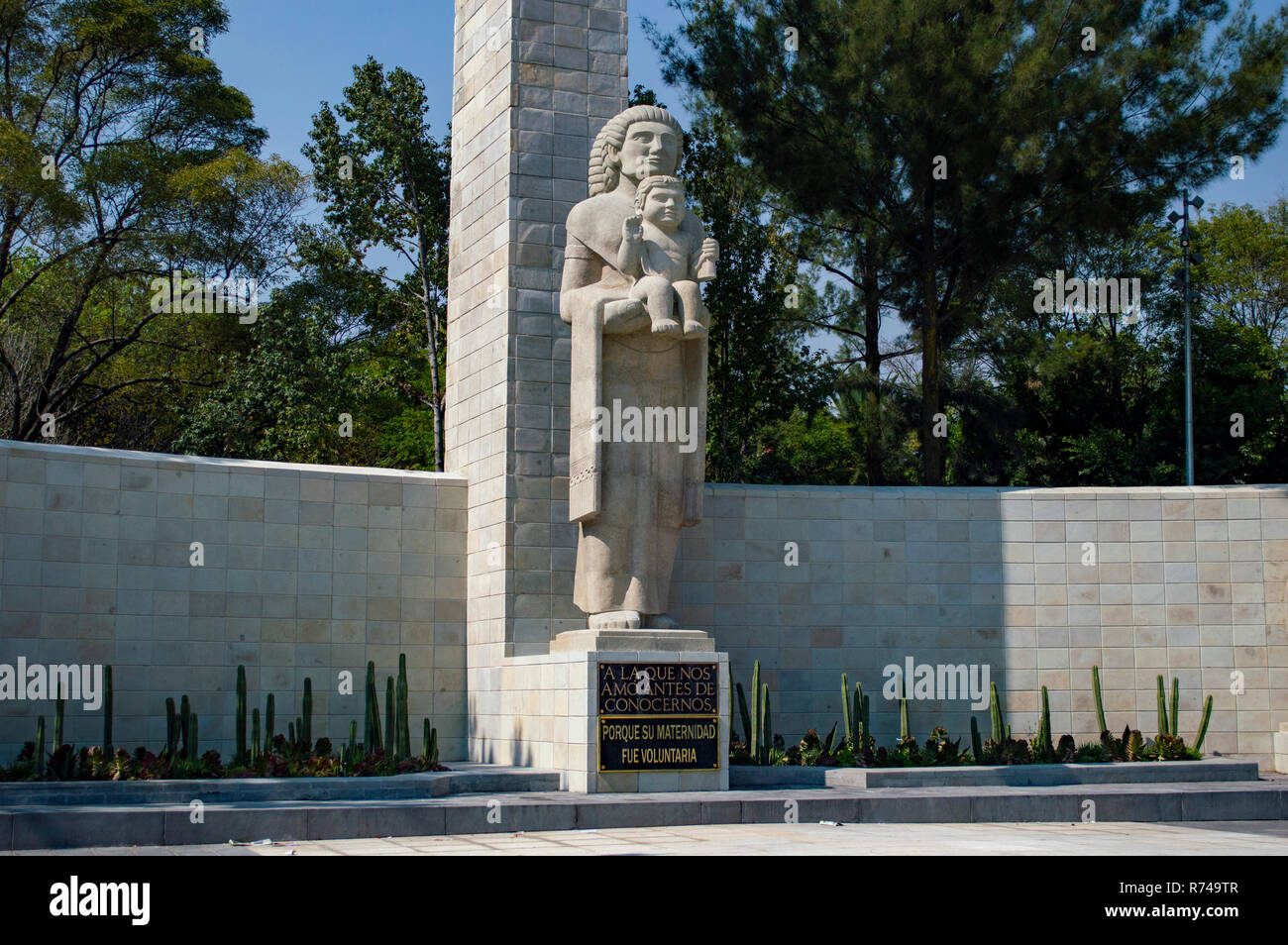Monumento A La Madre High Resolution Stock Photography and Images - Alamy