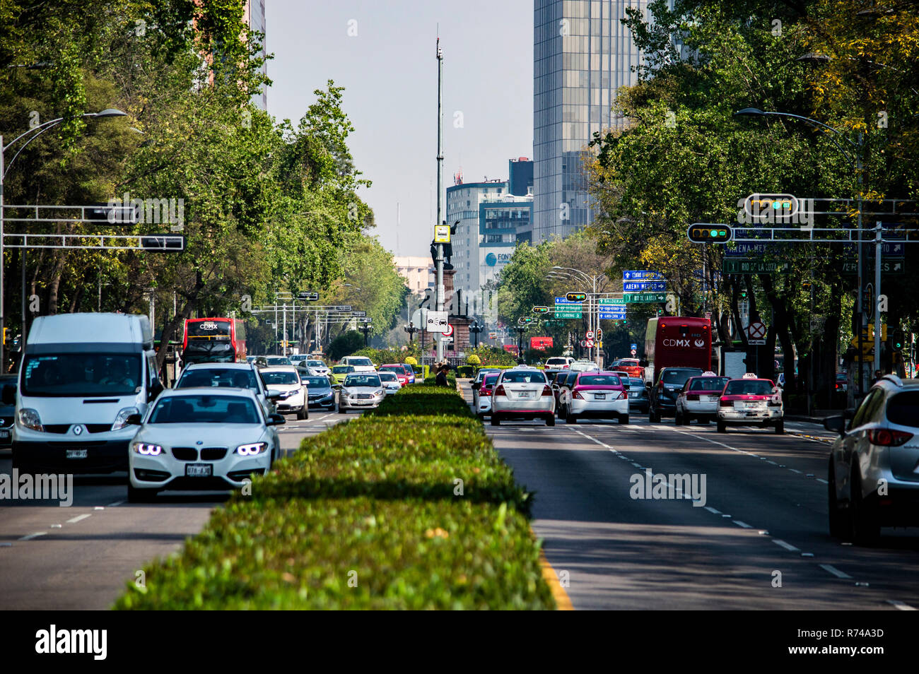Ciudad de méxico street hi-res stock photography and images - Alamy