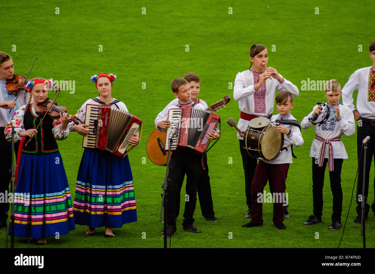 Sameri dance hi-res stock photography and images - Alamy