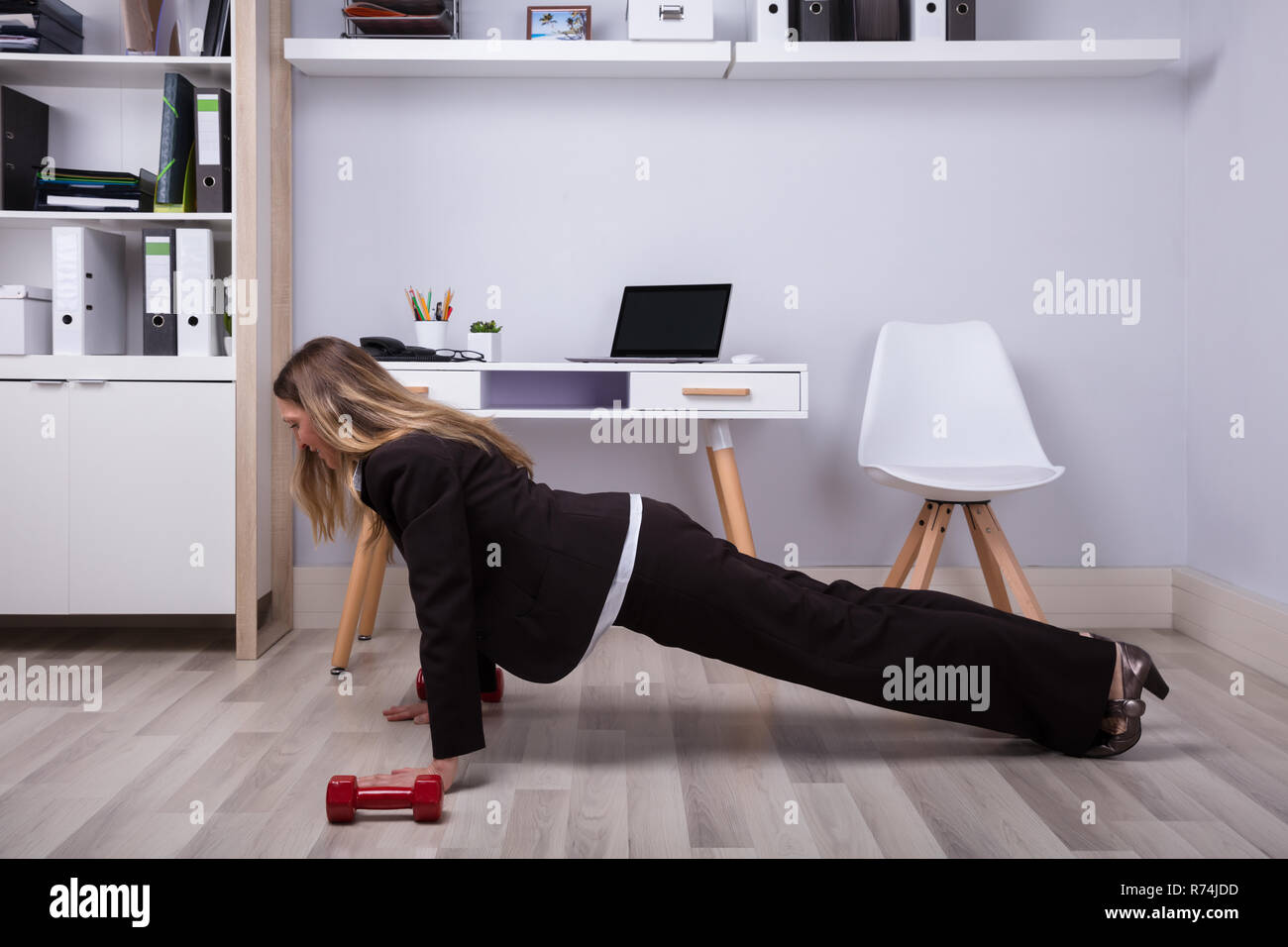 Pushups office hi-res stock photography and images - Alamy