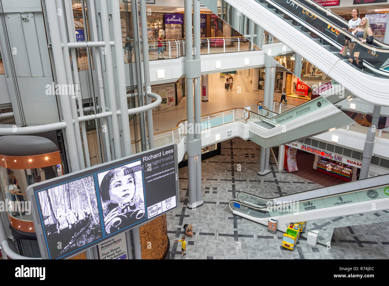 Princes Quay Shopping Centre atrium, Carr Lane, Kingston upon Hull ...