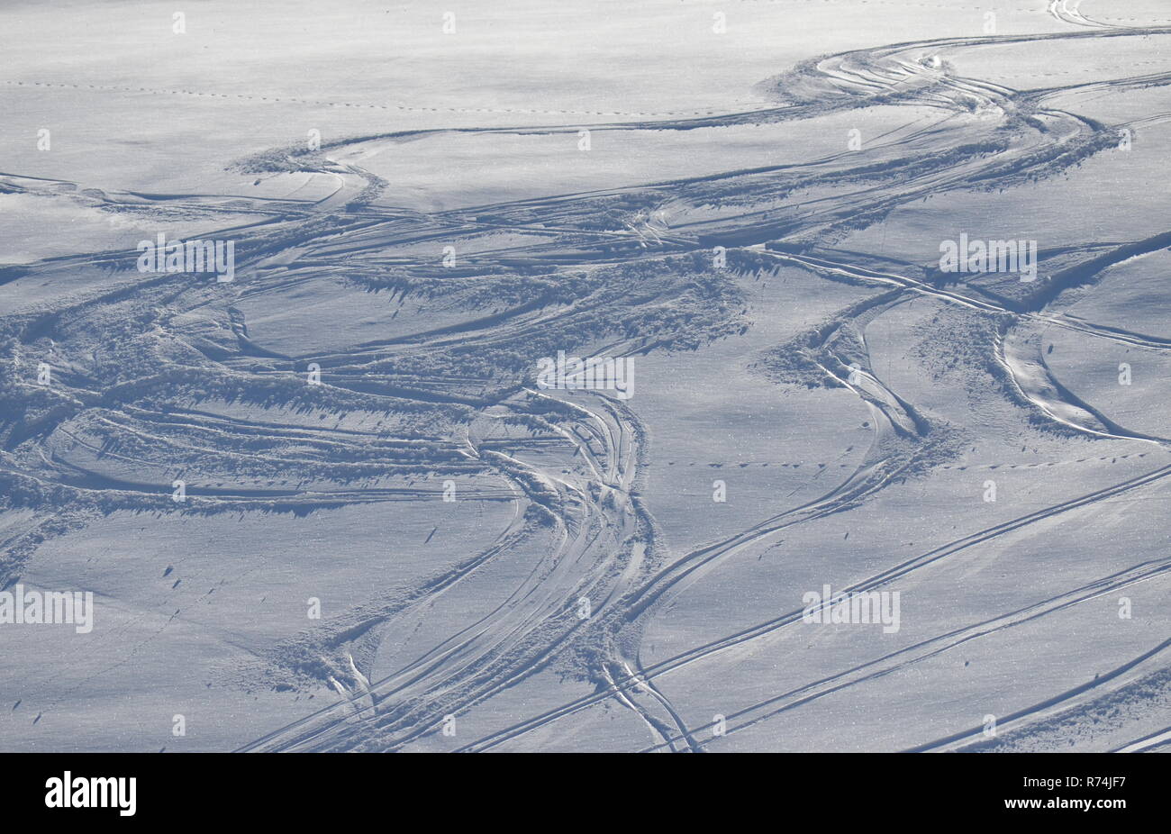 Curvy track hi-res stock photography and images - Alamy