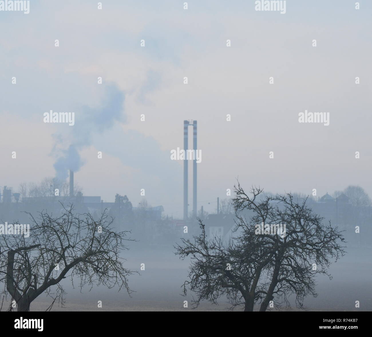 Trees air pollution hi-res stock photography and images - Alamy