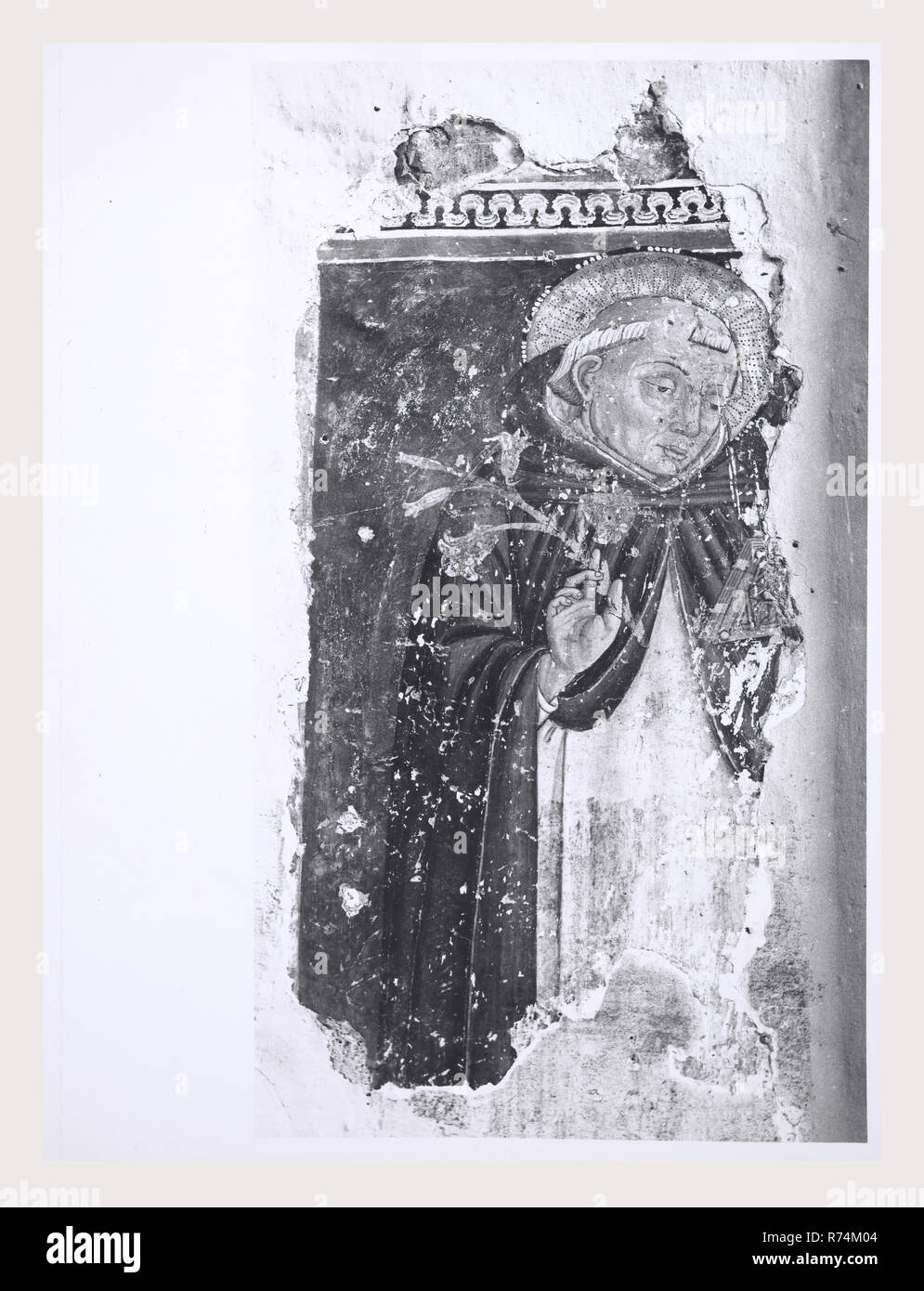 Cosmati style pavement hi-res stock photography and images - Alamy