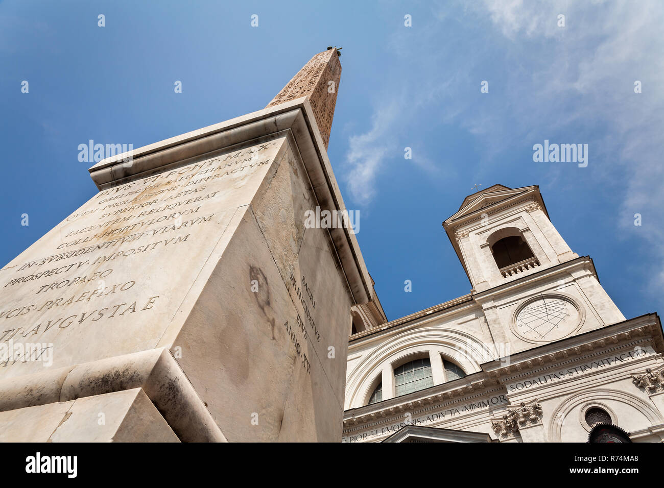 Rome medieval statue obelisk hi-res stock photography and images - Alamy