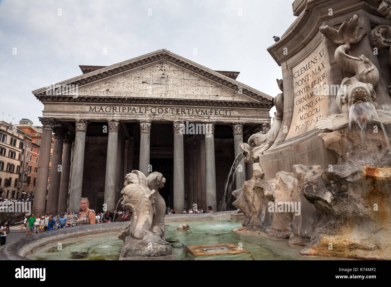 Main facade of the pantheon hi-res stock photography and images - Alamy