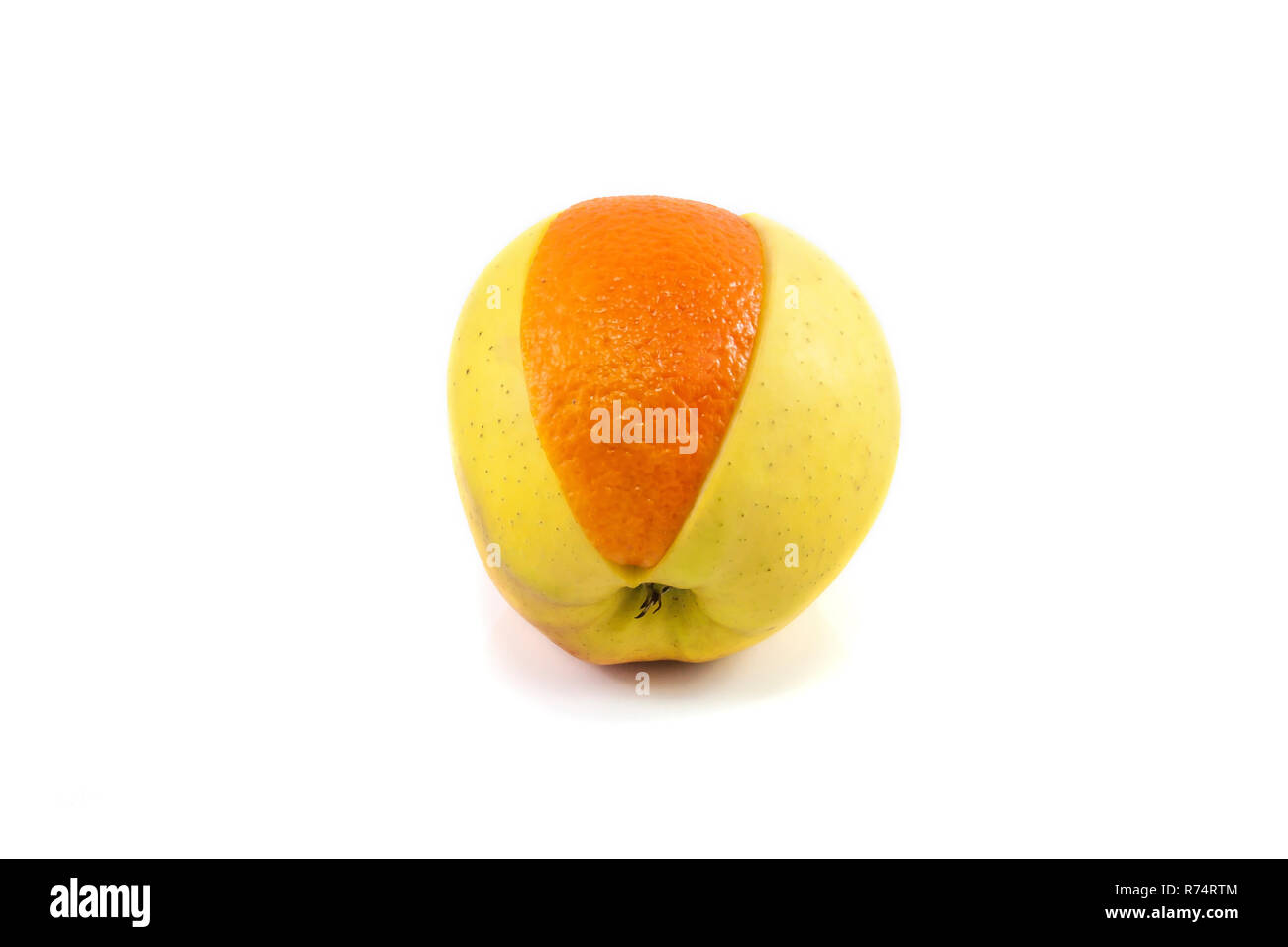 Comparing apple and orange hi-res stock photography and images - Alamy