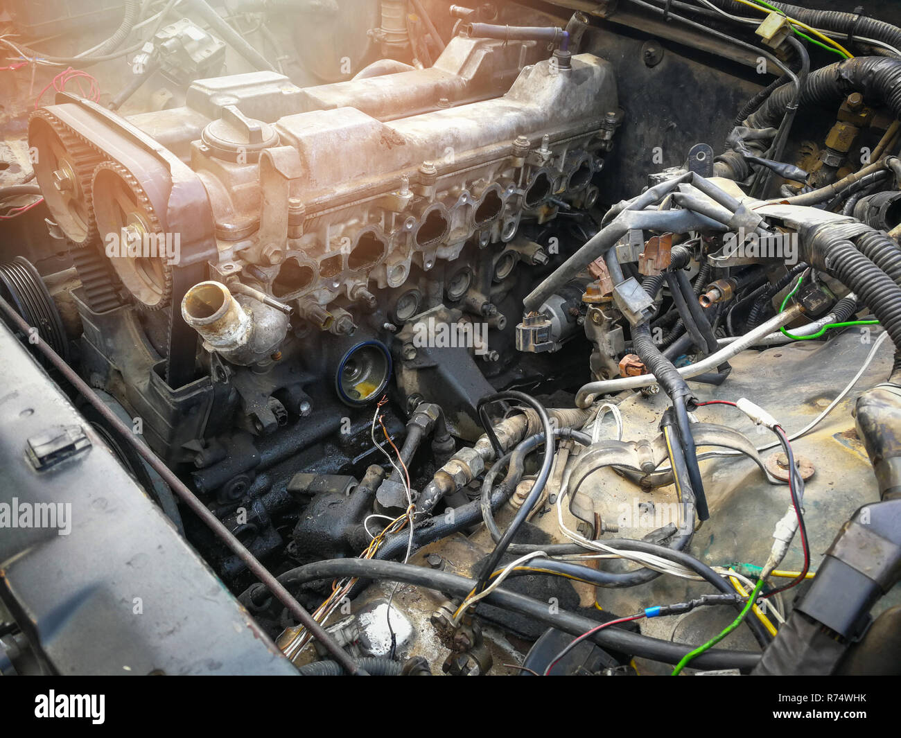 Disassembly of the engine hi-res stock photography and images - Alamy